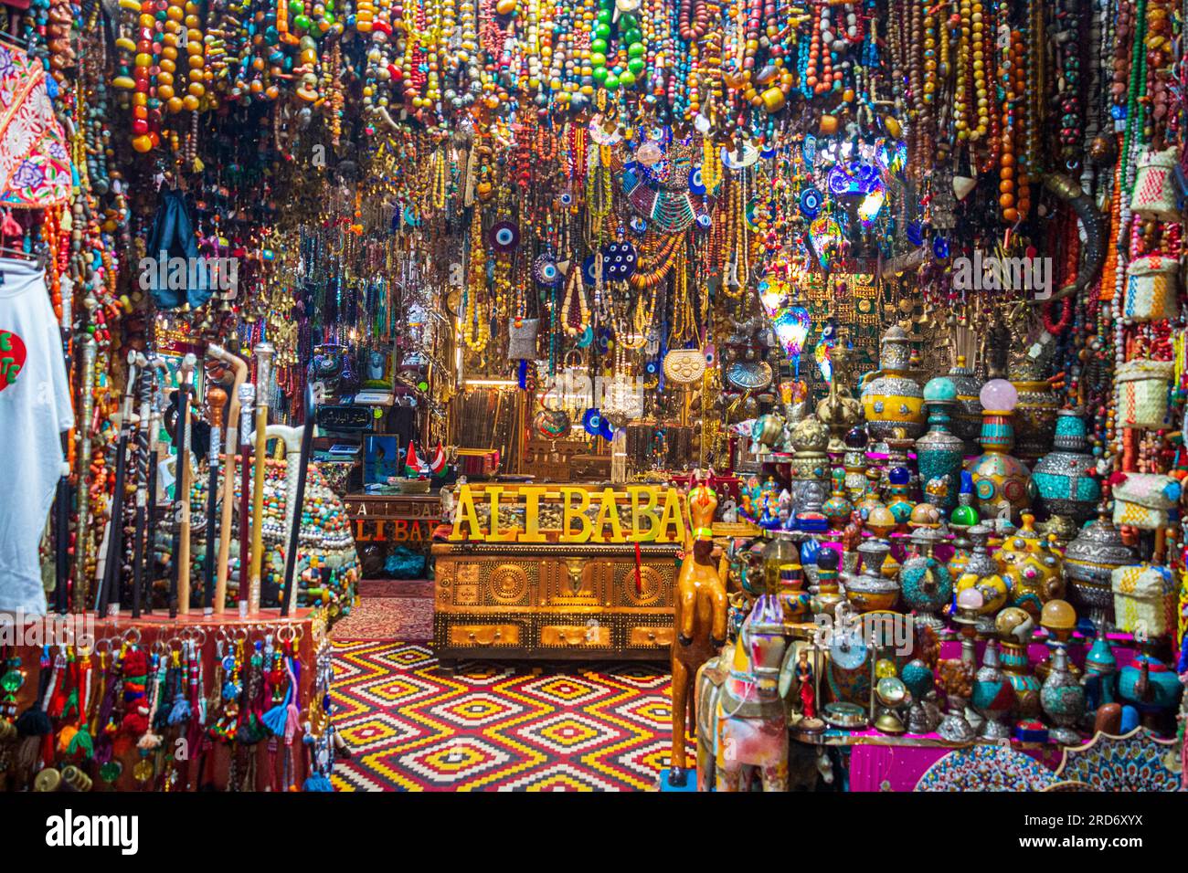 A colourful stall at a souk in Muscat, Oman Stock Photo - Alamy