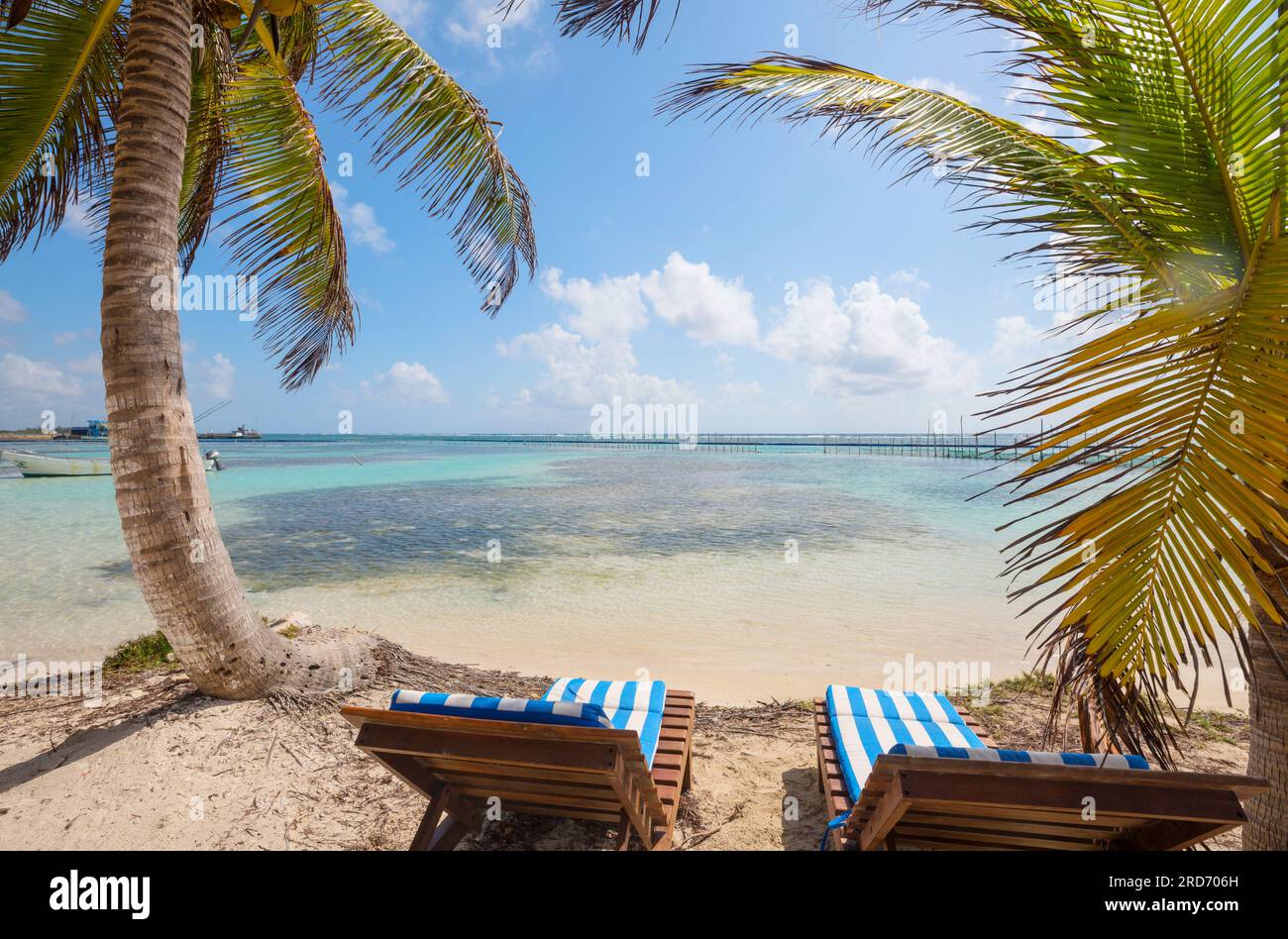 Luxury beach in ocean coast. Holiday and vacation concept. Tropical ...