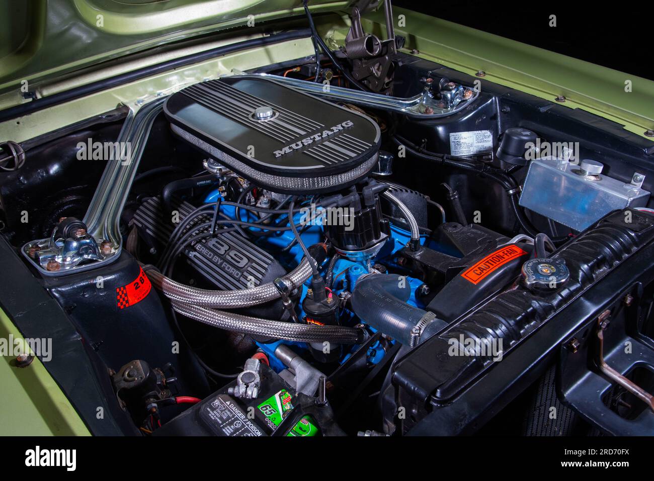 Ford mustang engine bay car hi-res stock photography and images - Alamy