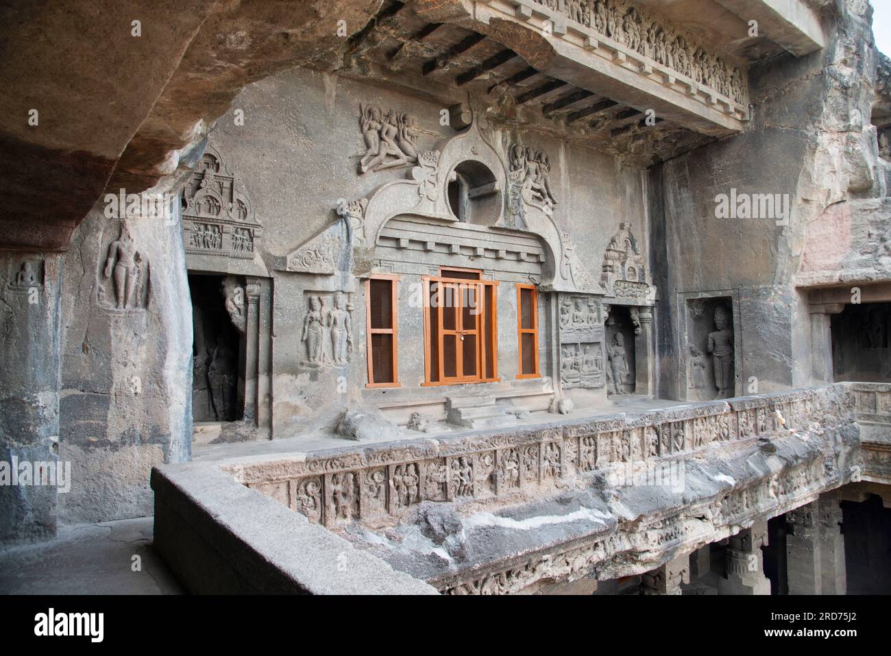 Ellora cave 10 hi-res stock photography and images - Alamy