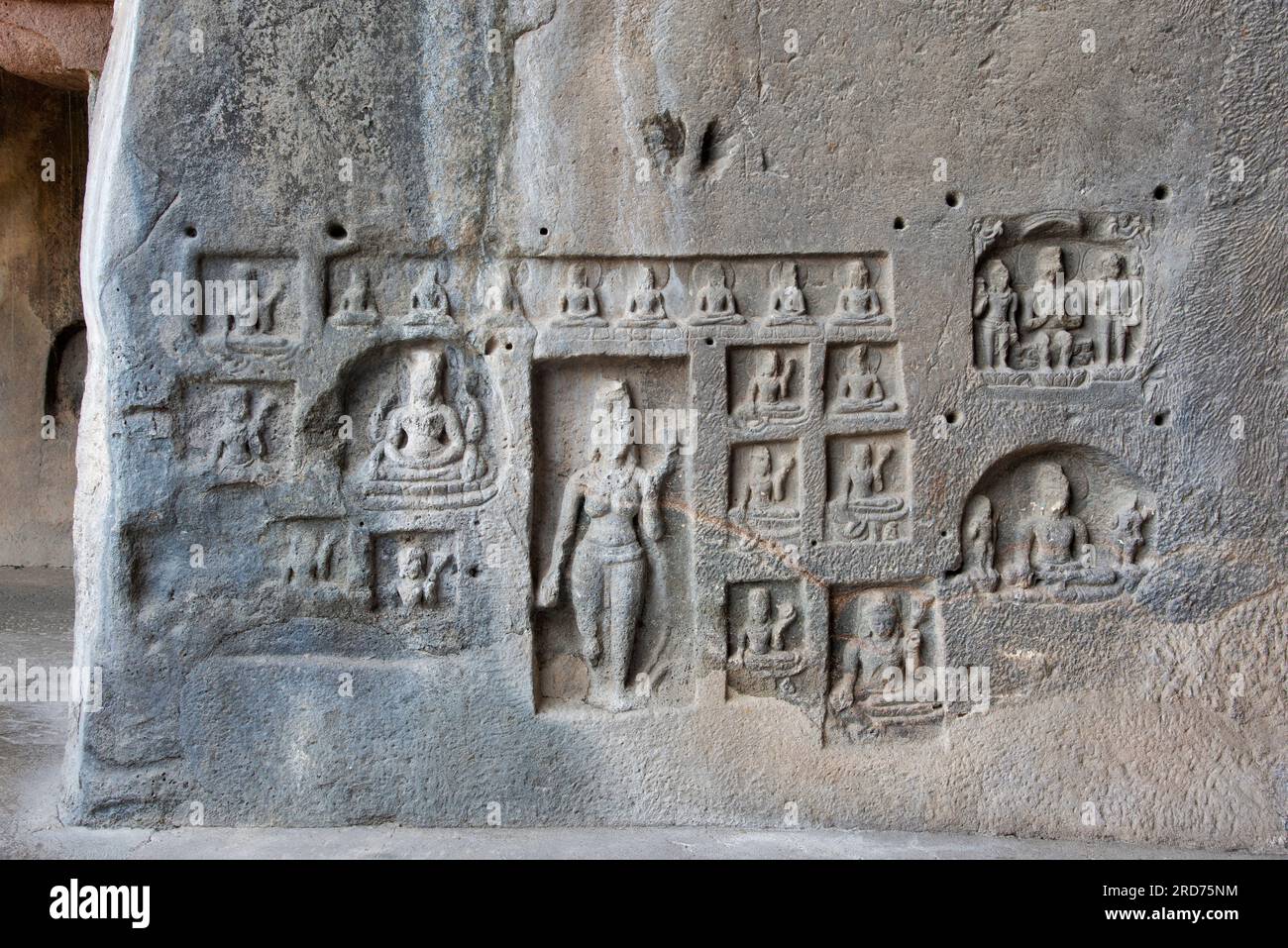 Ellora cave 10 hi-res stock photography and images - Alamy