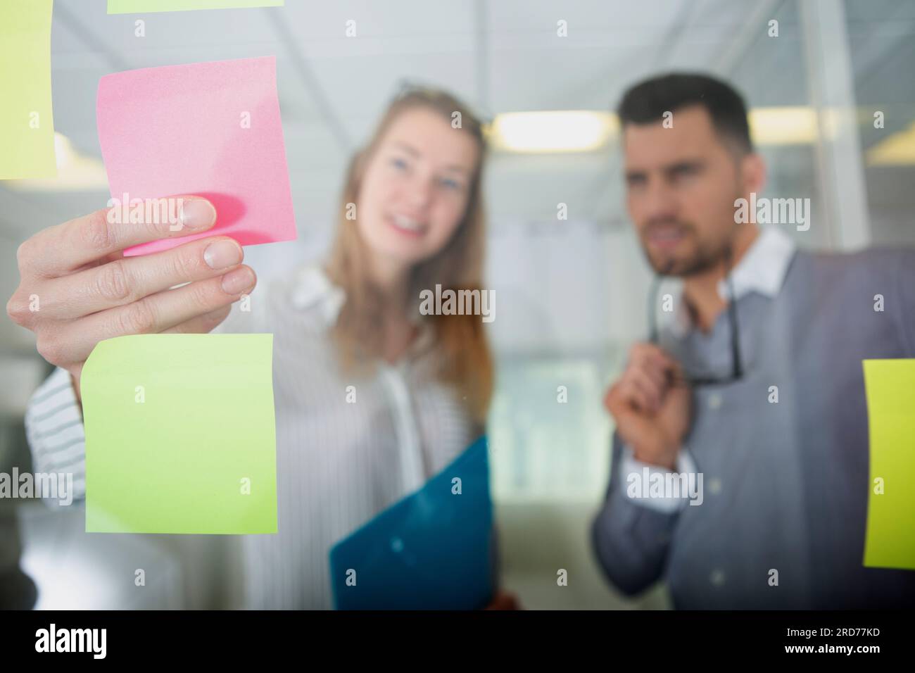 business people meeting at office and use post it notes Stock Photo - Alamy