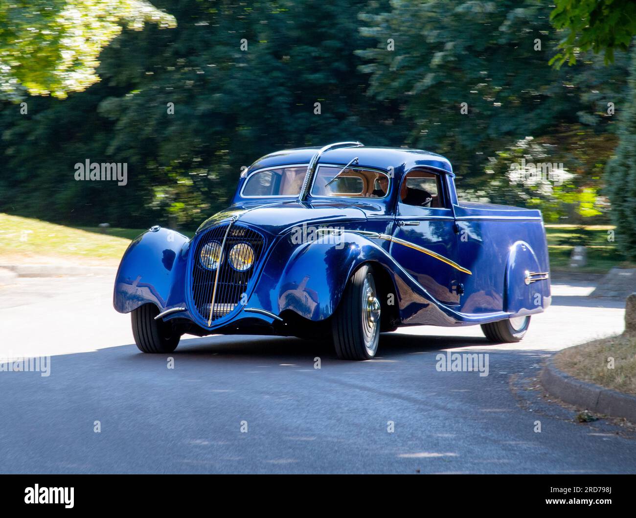 Custom art car creator Andy Saunders' 'Metropolis', based on a Peugeot ...