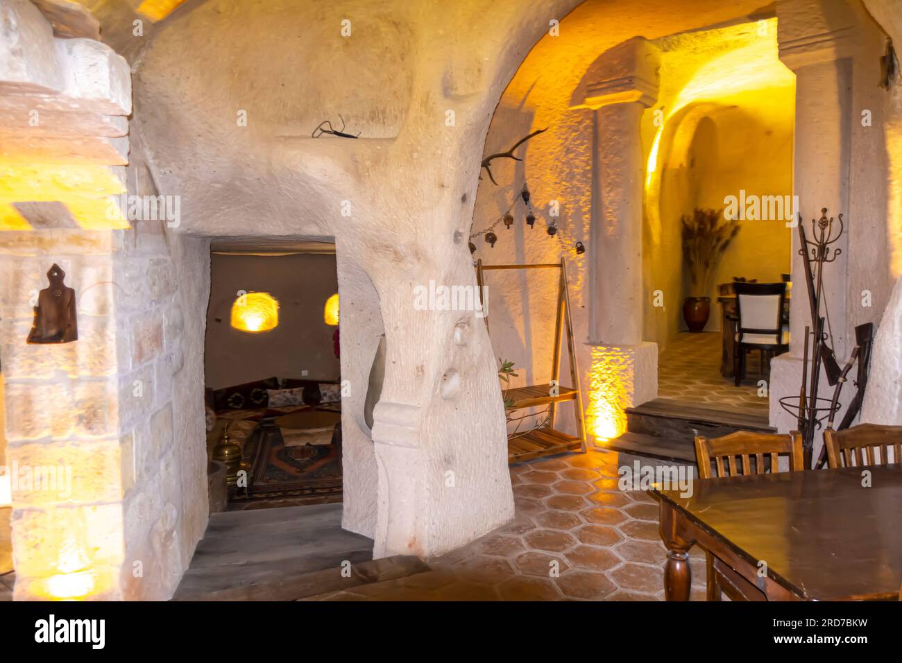 La maison de Şişik interior, Uçhisar Cave hotel inside in Uchisar ...
