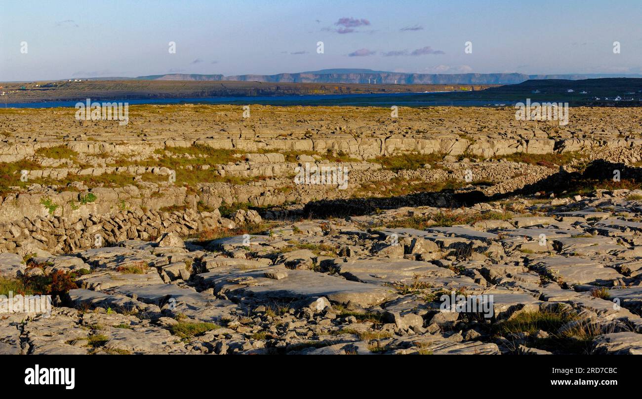 Stone walls on inishmore aran hi-res stock photography and images - Alamy