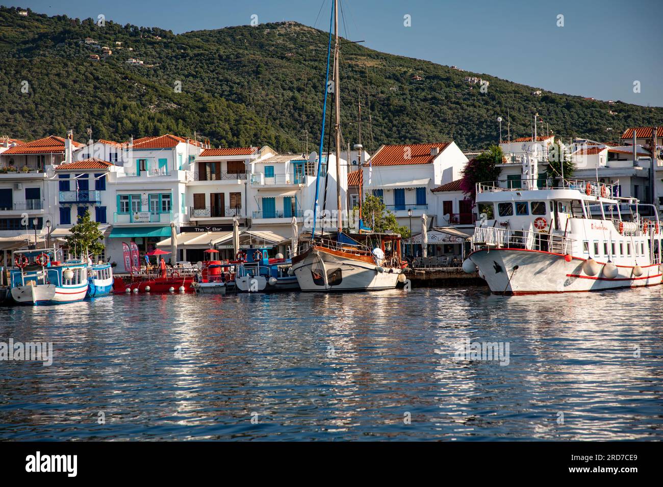 Plane spotting skiathos international airport hi-res stock photography and images - Alamy