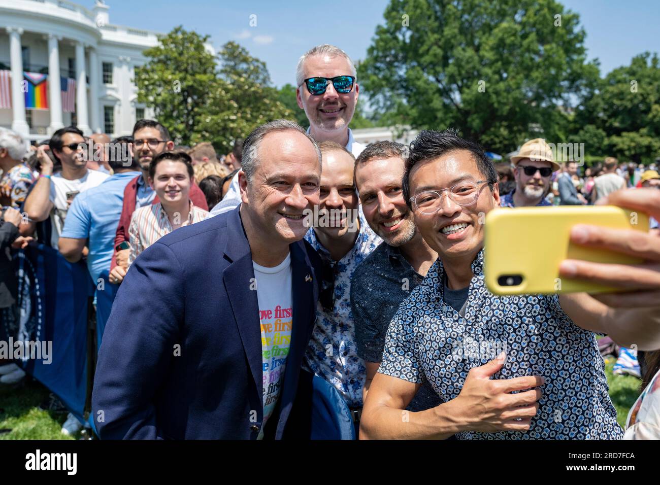 Doug emhoff white house hi-res stock photography and images - Alamy