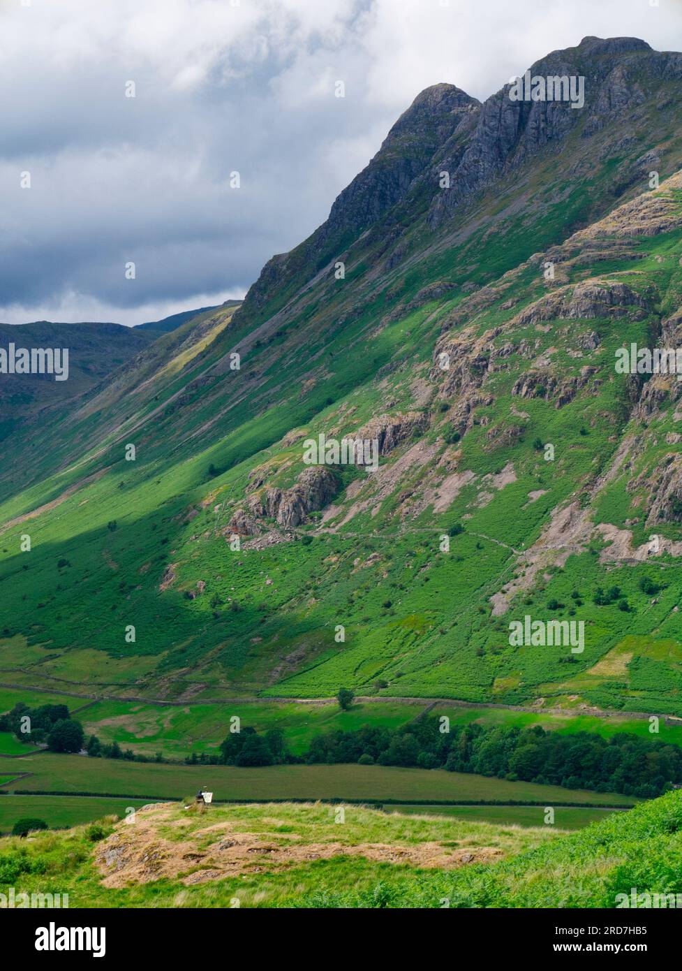 Landscape artist in Langdale Fells, Lake District Stock Photo - Alamy