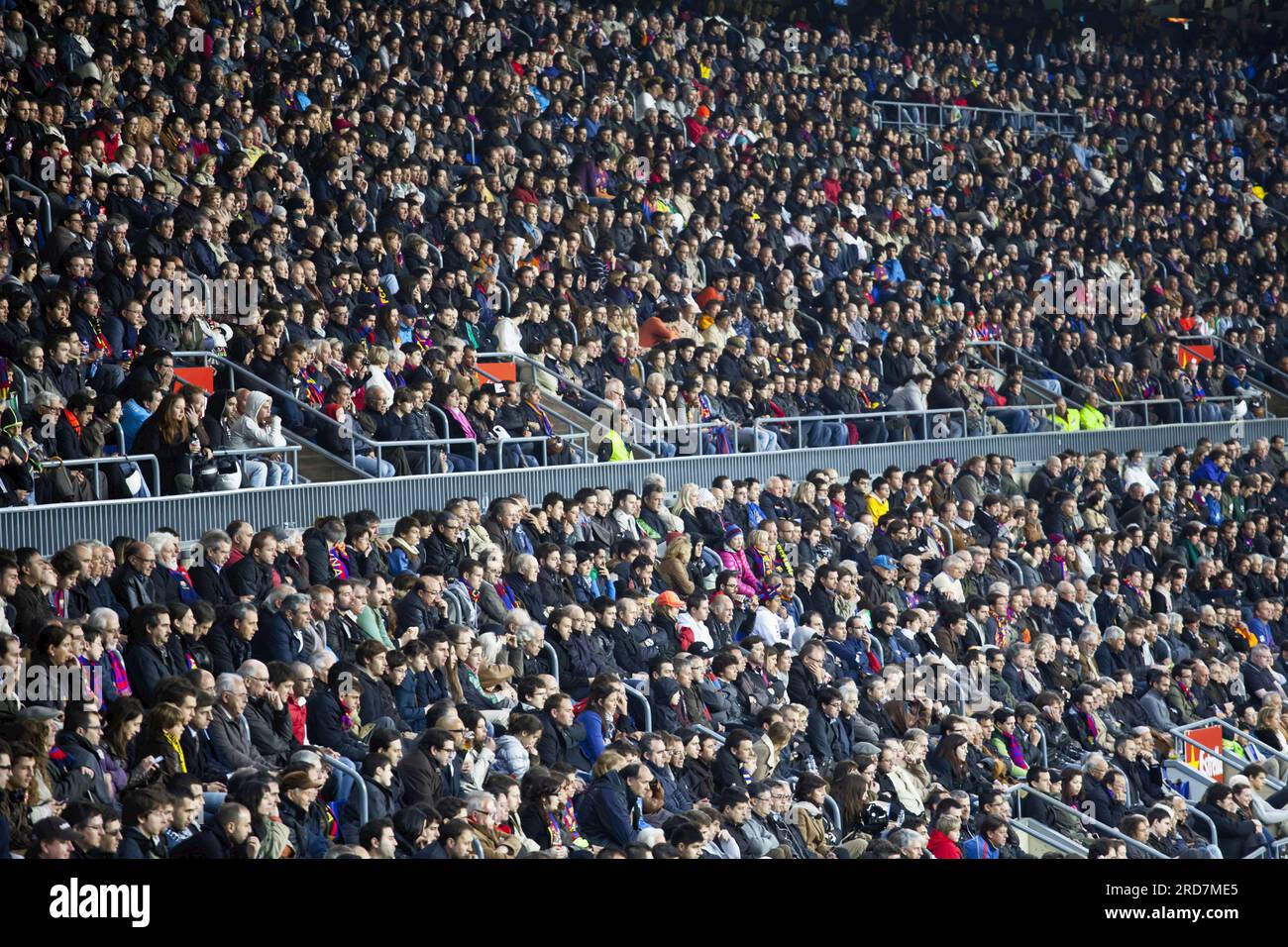 Fc barcelona team crowd hi-res stock photography and images - Alamy