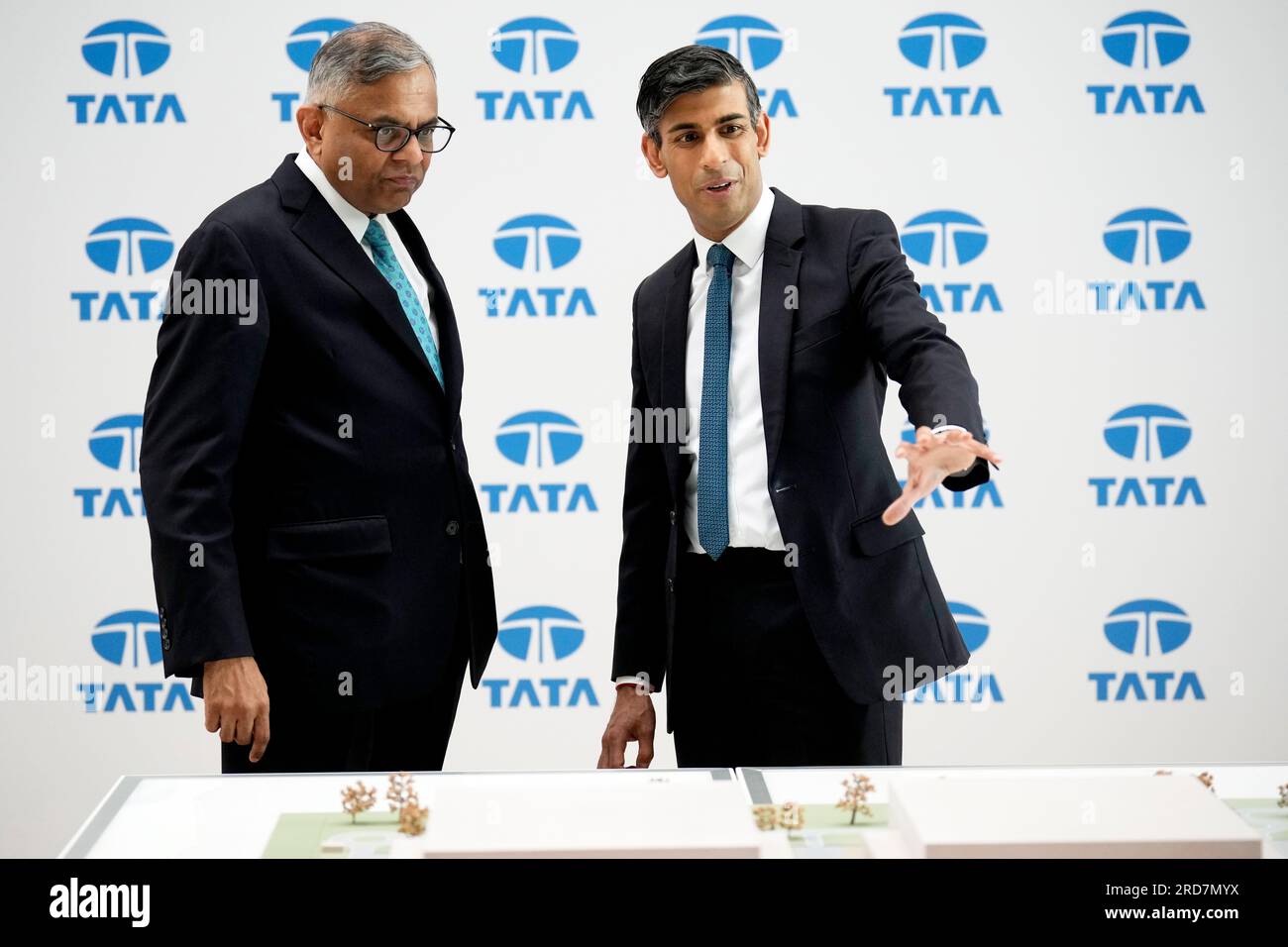 Prime Minister Rishi Sunak (right) with Tata Sons Chairman, Natarajan ...