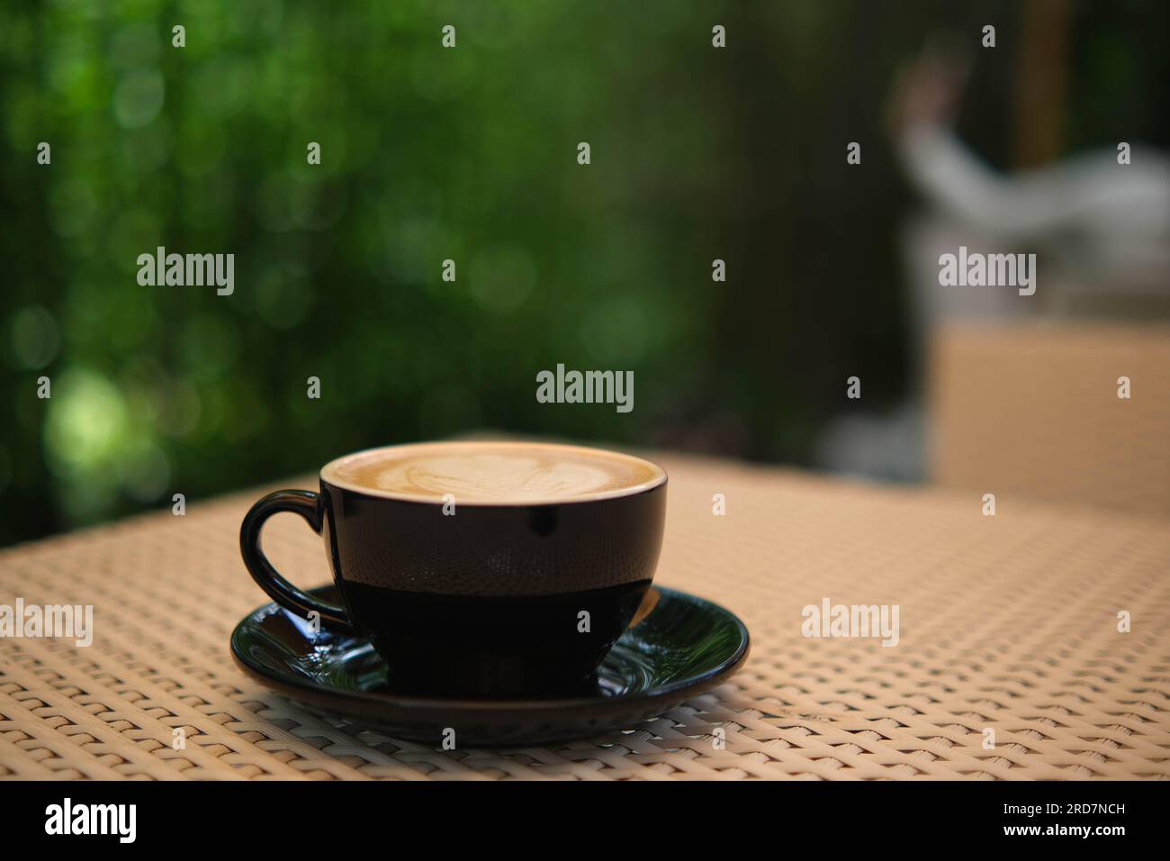 Restaurant table top up hi-res stock photography and images - Alamy