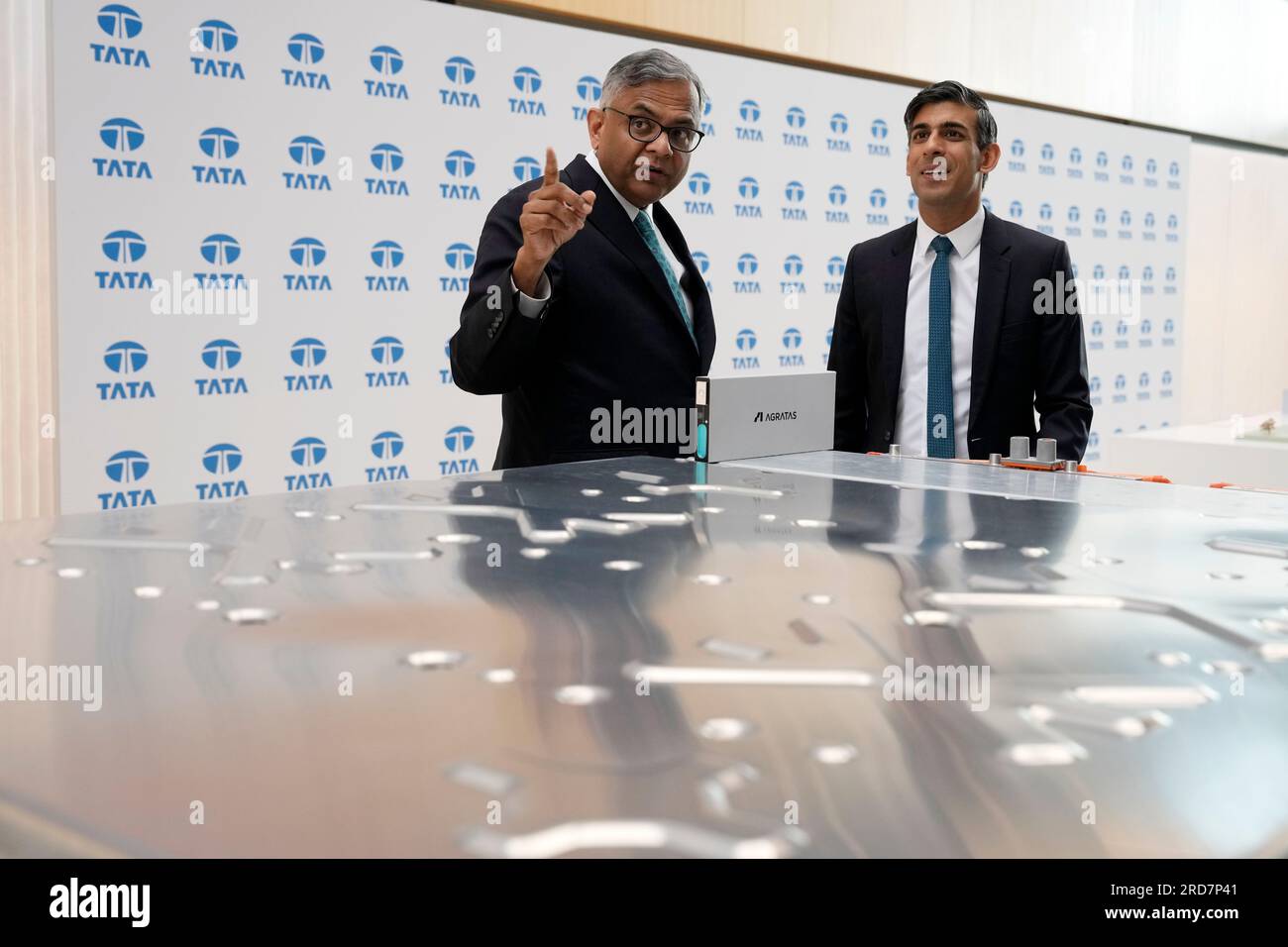 Prime Minister Rishi Sunak (right) with Tata Sons Chairman, Natarajan ...