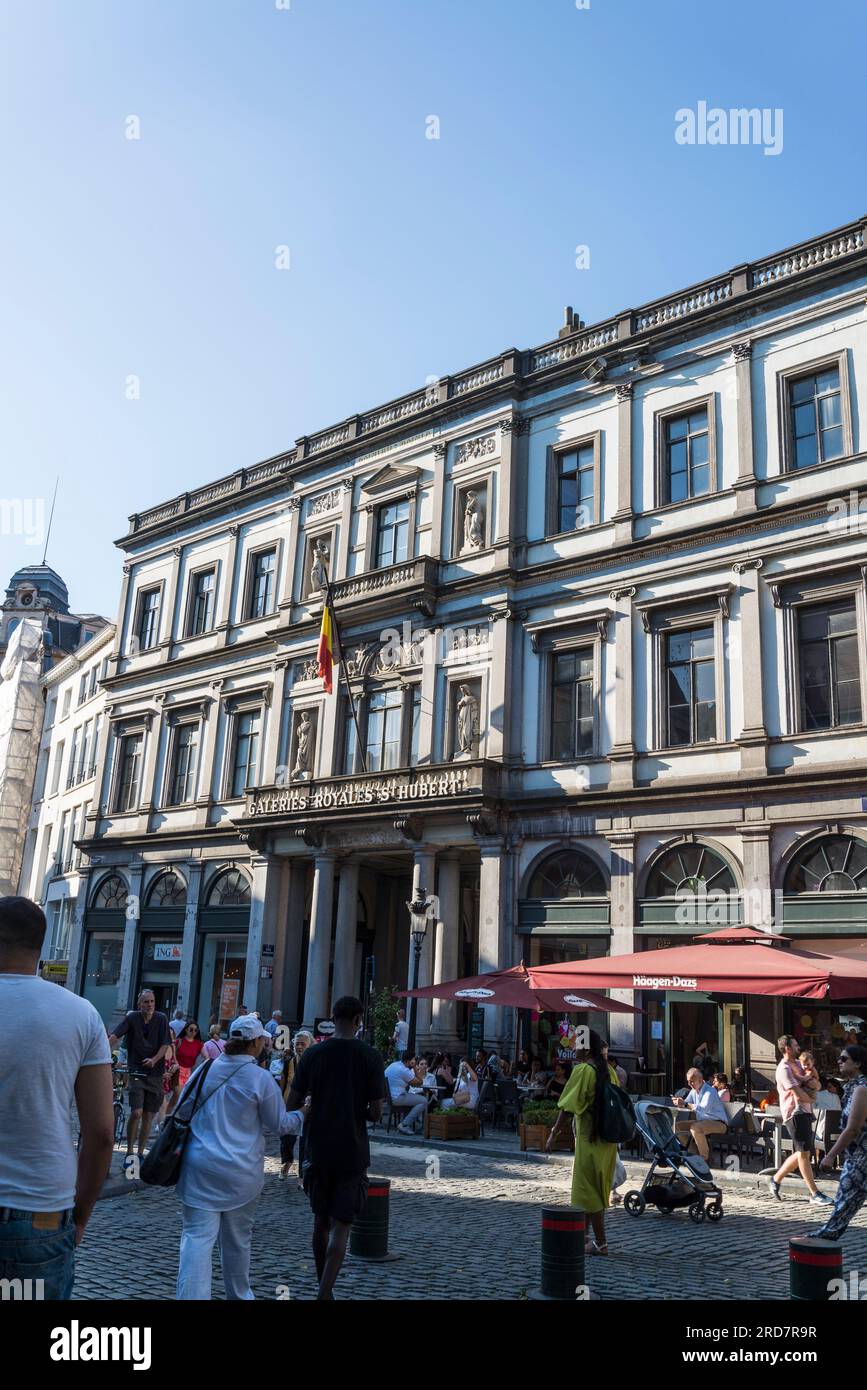Royal Gallery of Saint Hubert, glazed shopping arcade, Brussels ...
