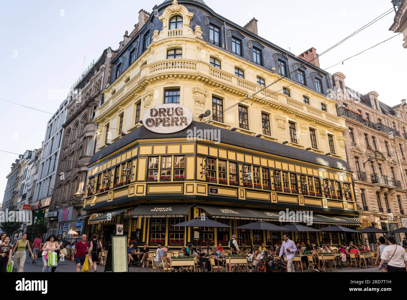 Brussels belgium central cafe hi-res stock photography and images - Alamy