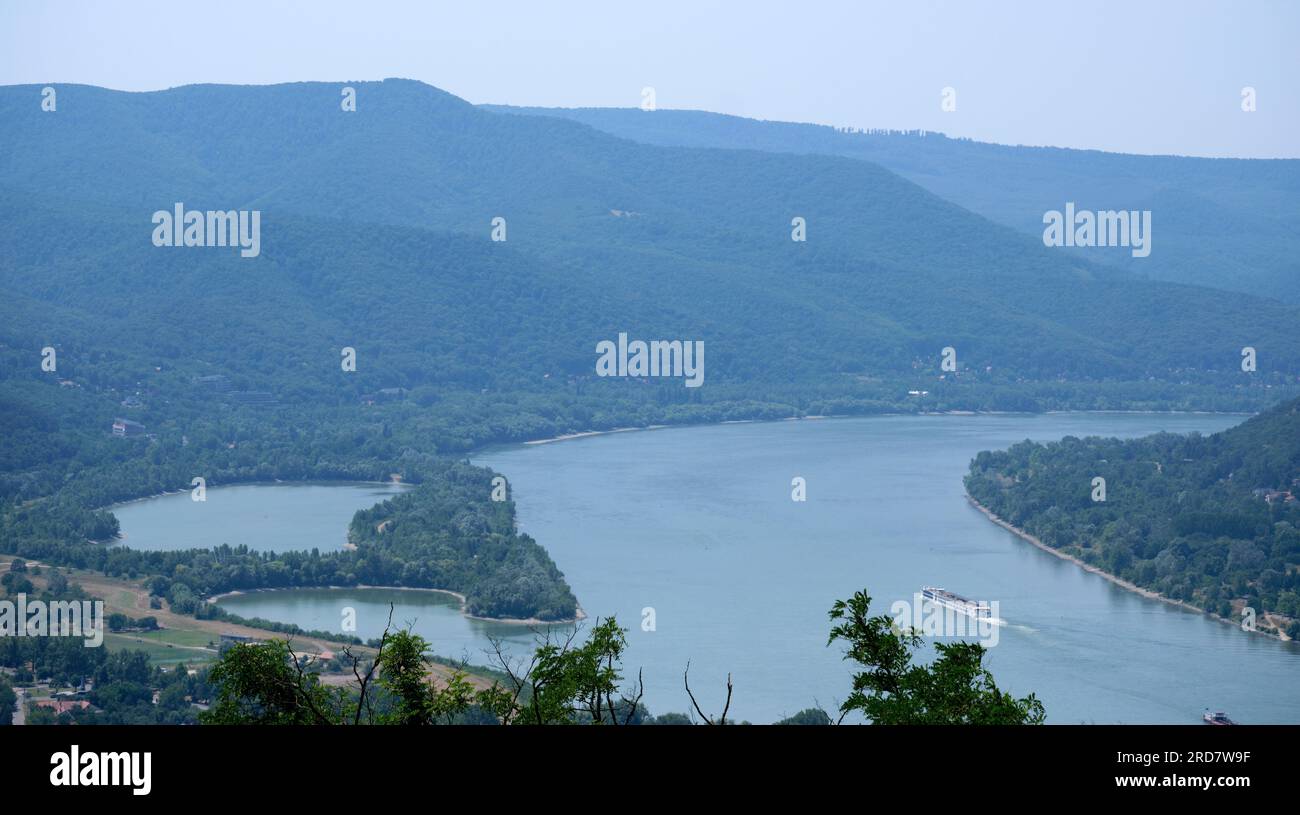 U shaped river bend hi-res stock photography and images - Alamy