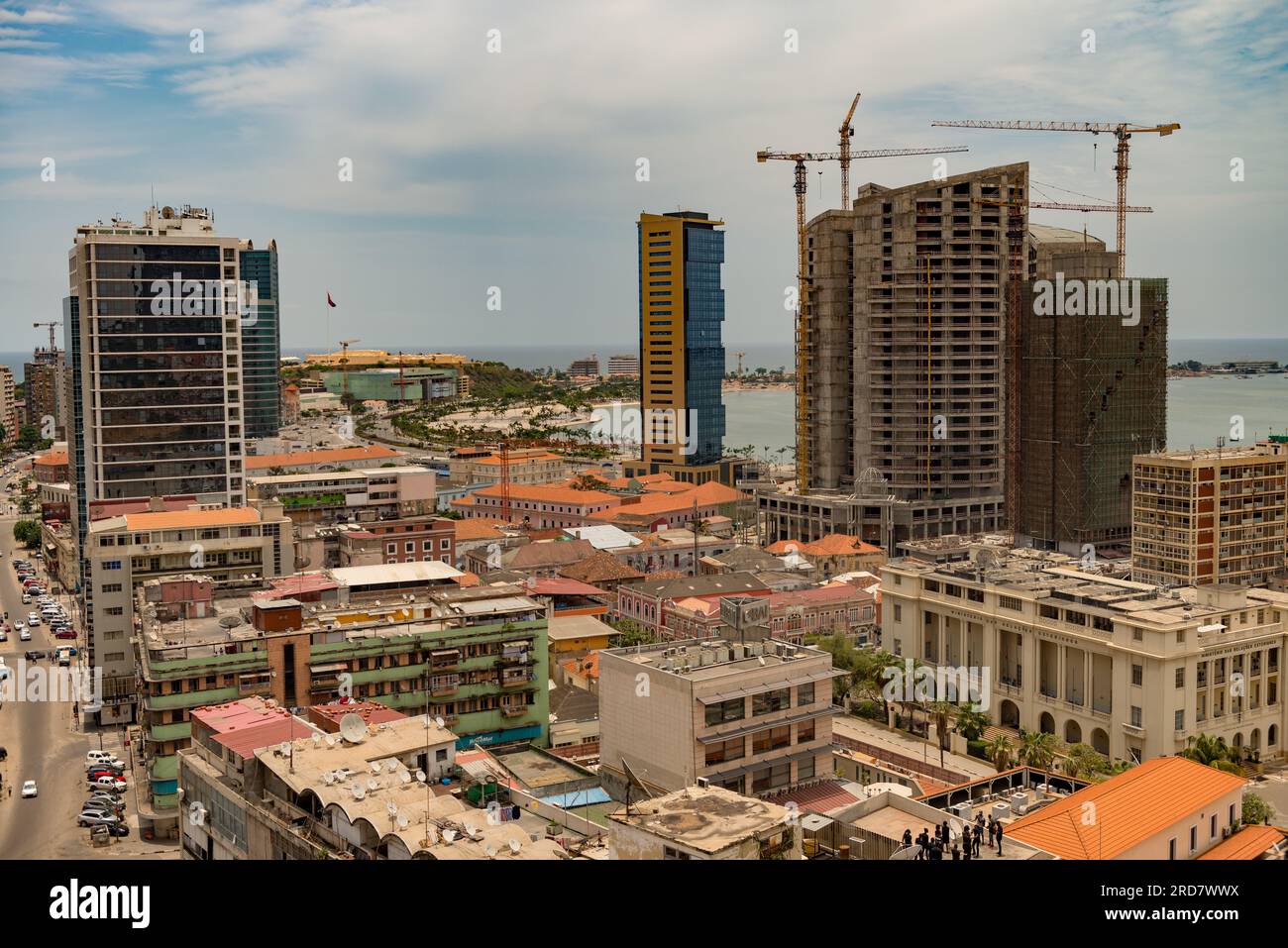 Luanda skyline night hi-res stock photography and images - Alamy