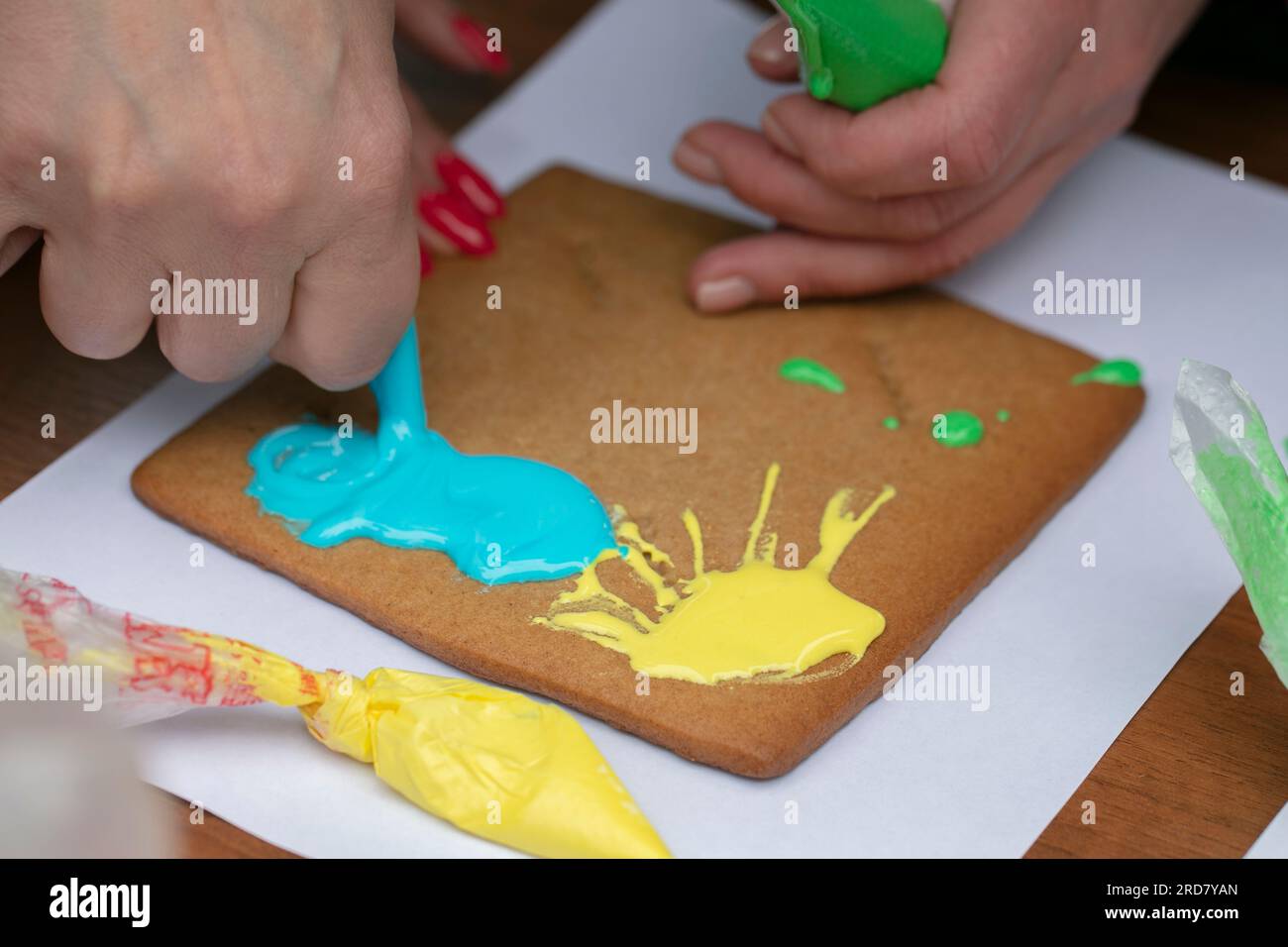 Women hand mixing flour cream hi-res stock photography and images - Alamy