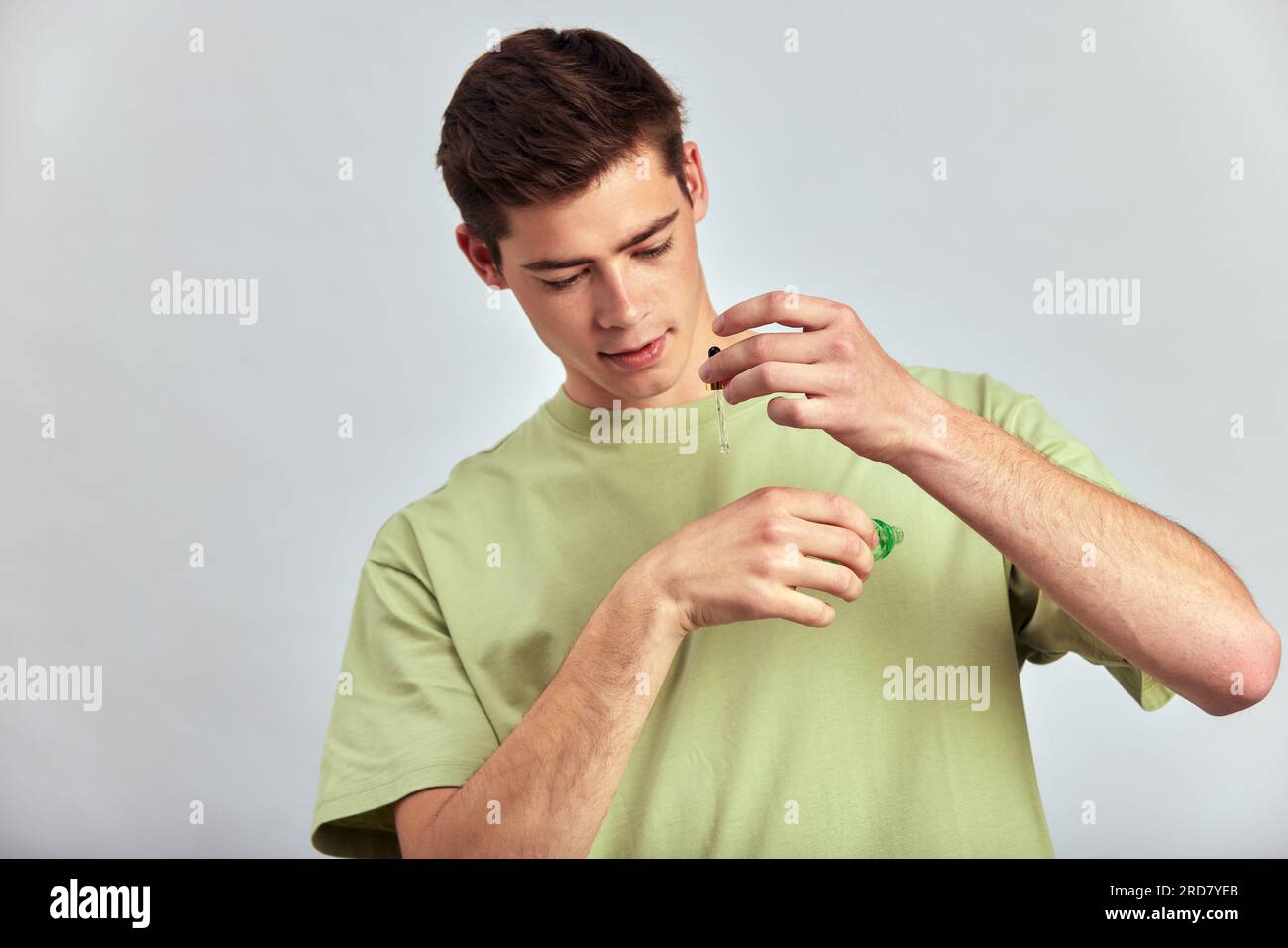Beauty vial model hi-res stock photography and images - Alamy