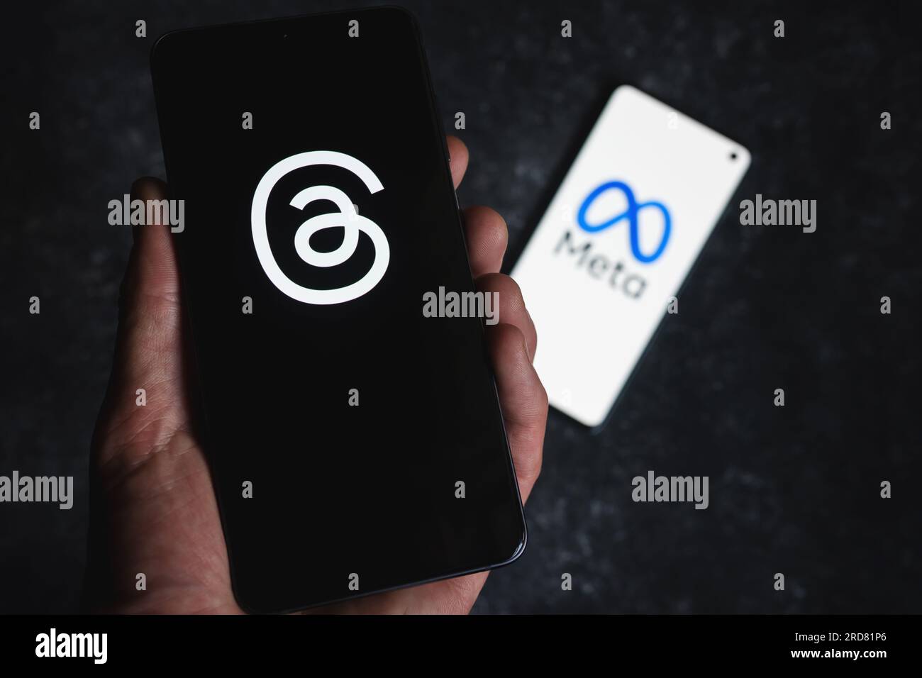 Threads instagram logo icon hi-res stock photography and images - Alamy