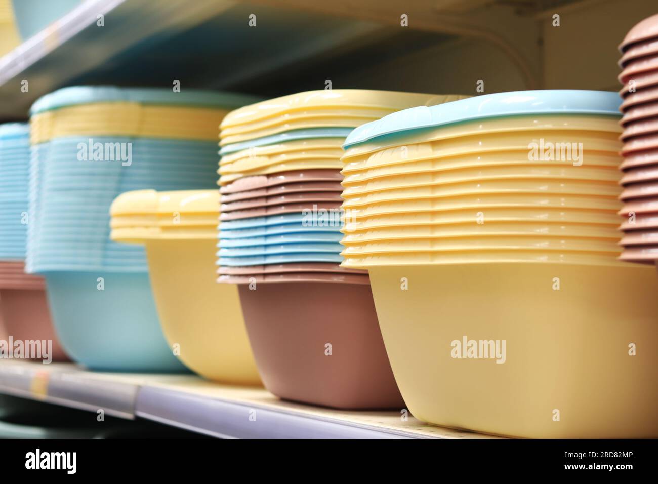 Plastic wash basins hi-res stock photography and images - Alamy