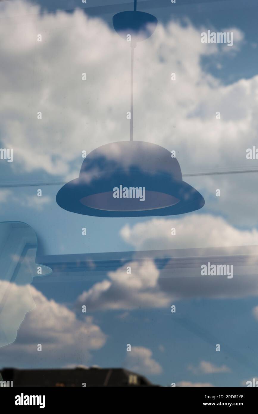 Rene magrittes hi-res stock photography and images - Alamy