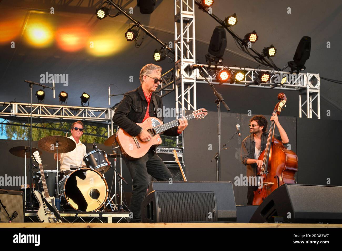Singer joey burns hi-res stock photography and images - Alamy
