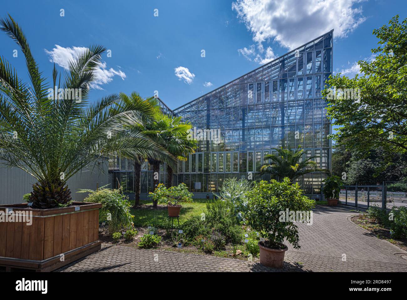 Botanical garden Greenhouses of the Albert Ludwig University of ...