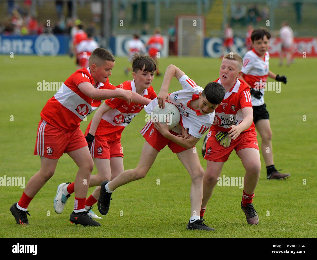Children playing gaelic football hi-res stock photography and images ...