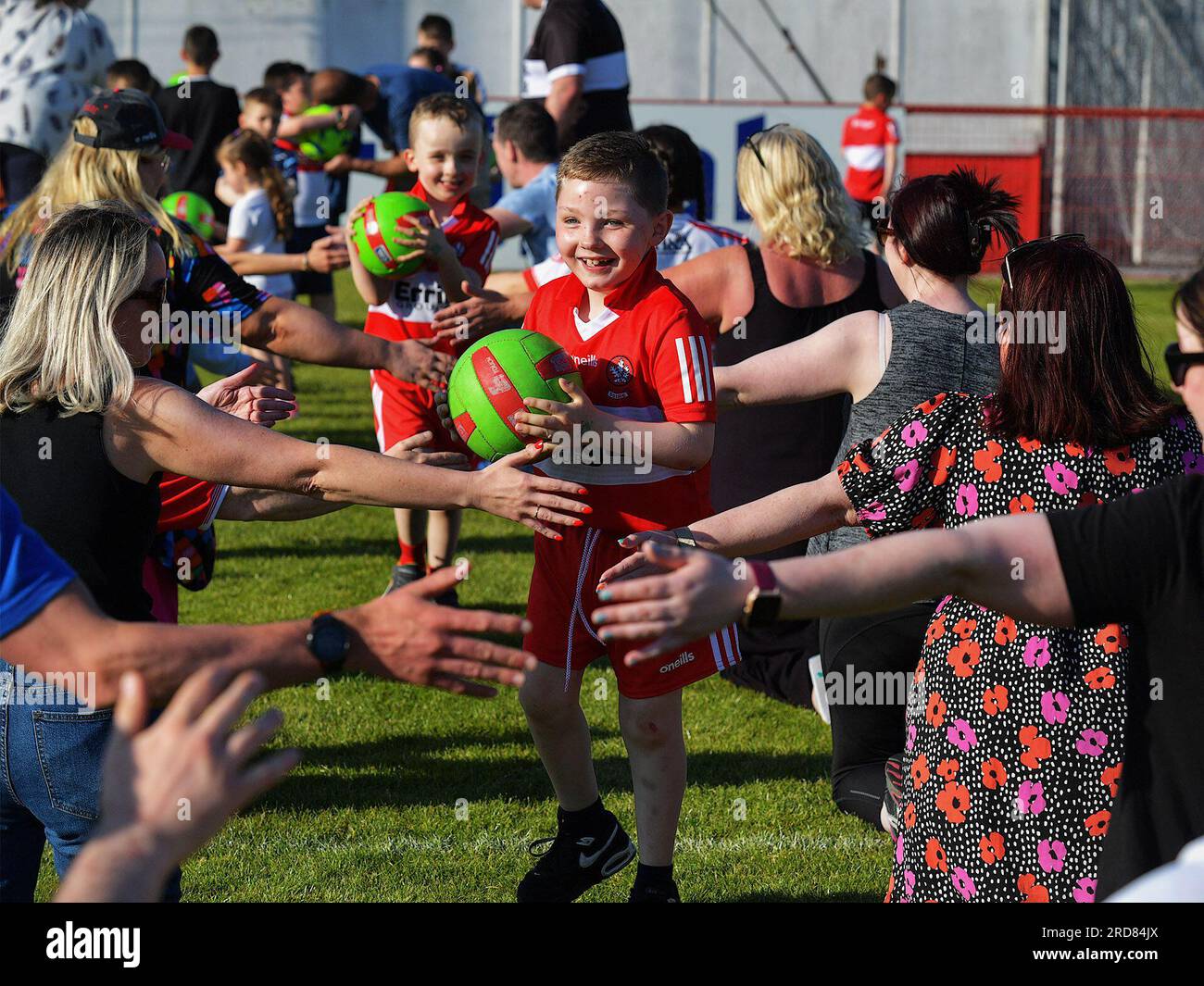 Children with learning difficulties, from the Oakleaf Lion club, take ...