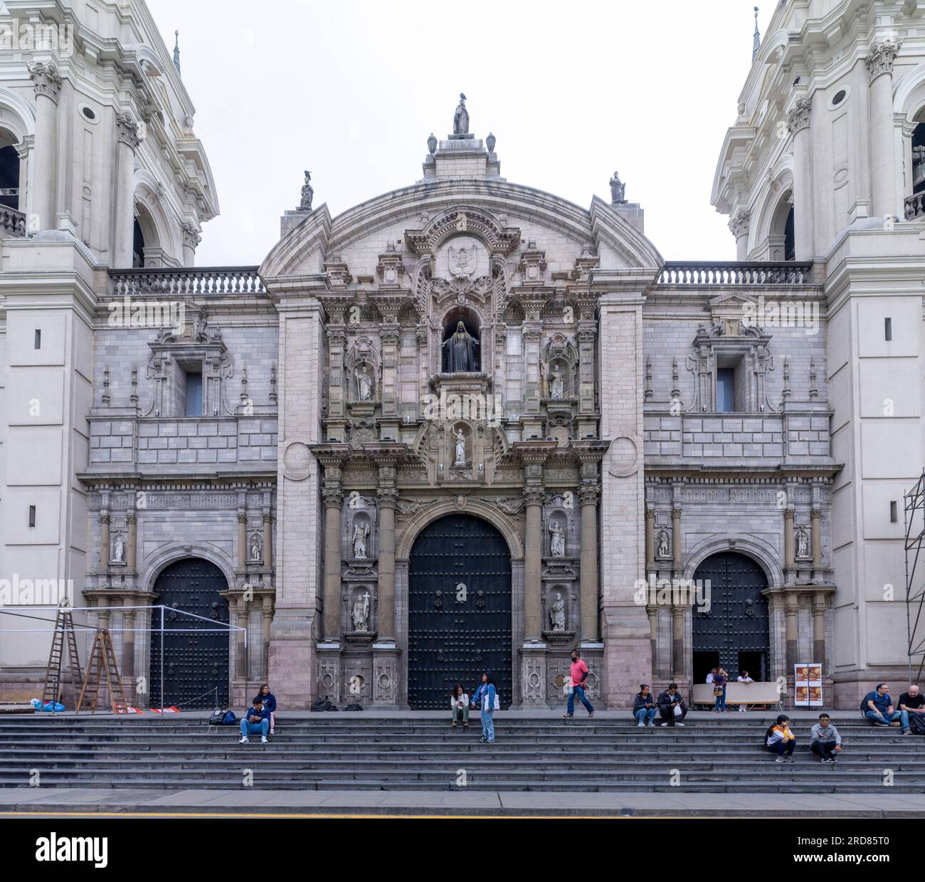 Lima peru architecture 18th century hi-res stock photography and images ...