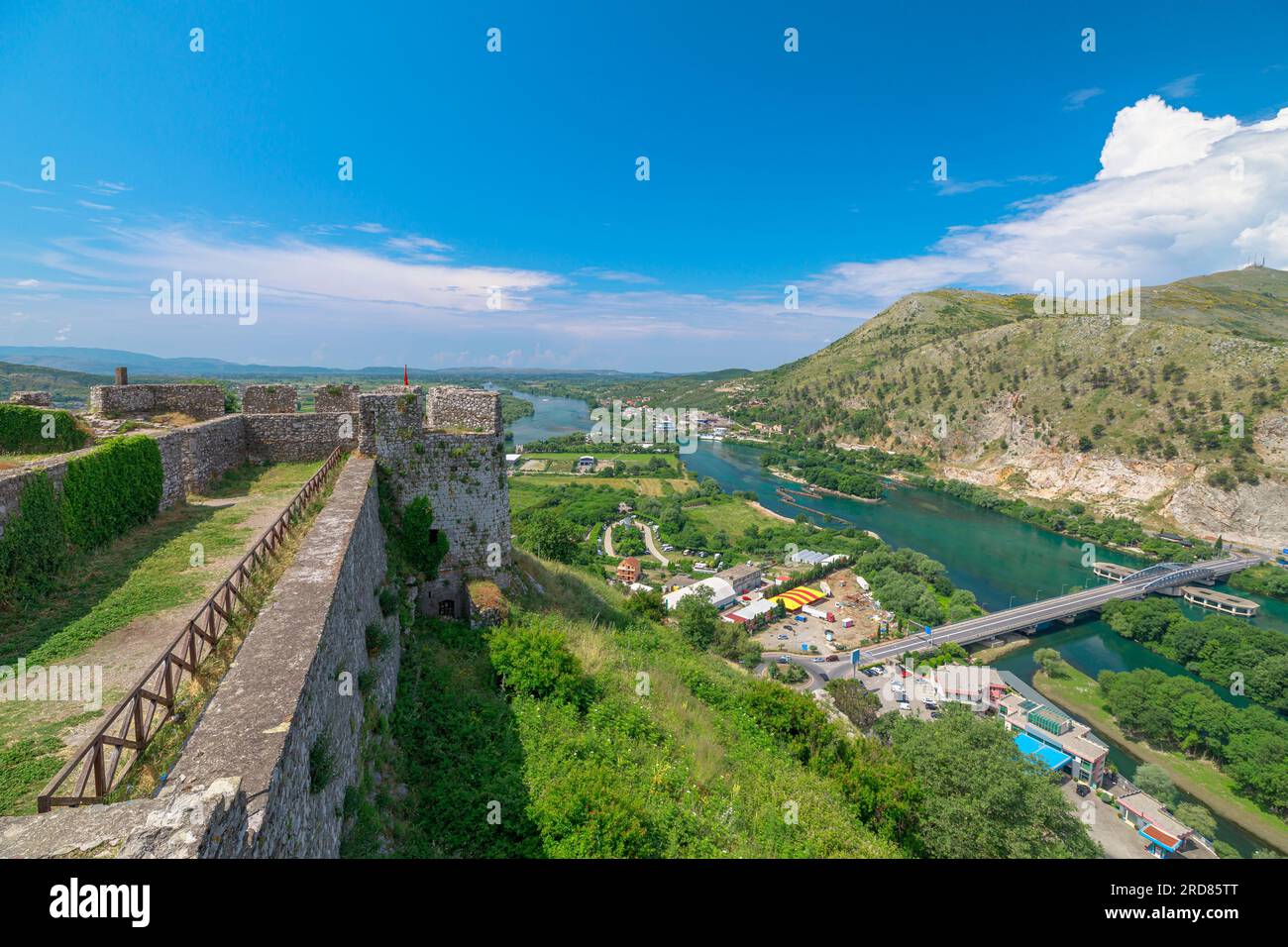 Rozafa Castle stunning views, and legends, Rozafa Castle remains a ...