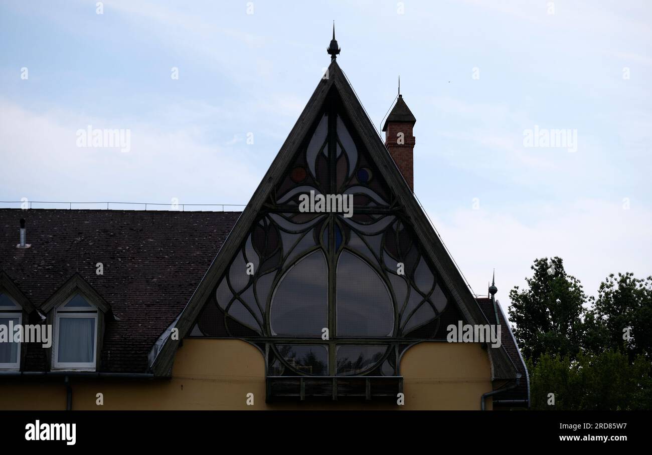 Cool design house Stock Photo - Alamy