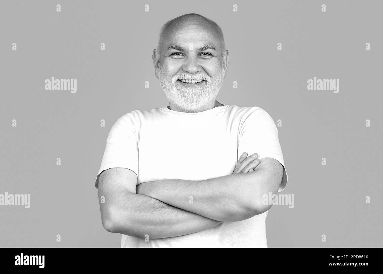 Portrait healthy happy smile senior elderly old beard man face isolated ...