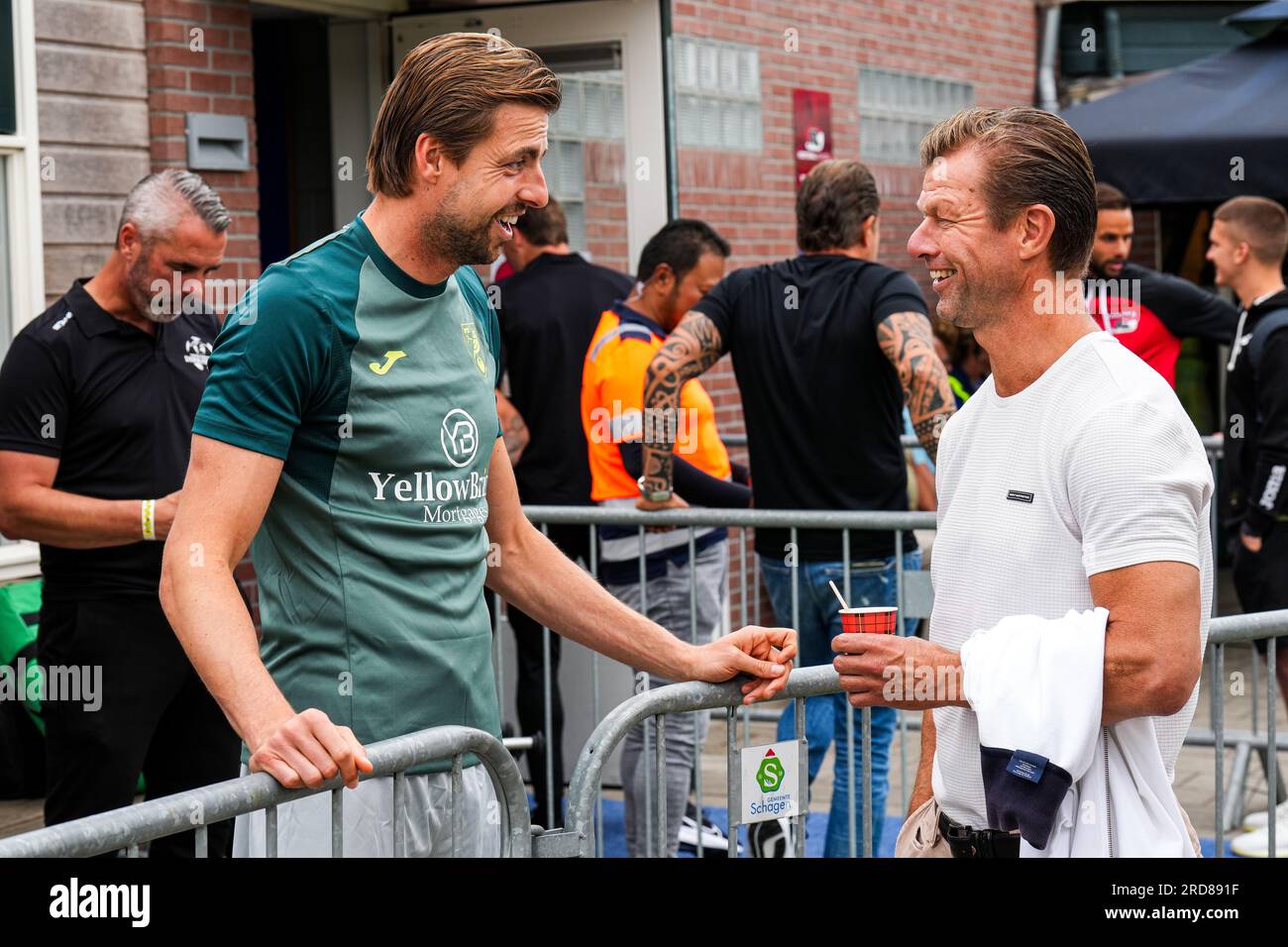 DIRKSHORN - (lr) Tim Krul of Norwich City, Arthur Numan during the ...