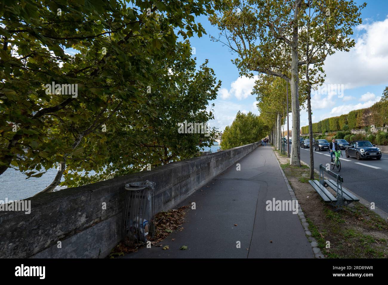 Paris, Île-de-France, France - October 1, 2022: Sidewalk by the Seine ...