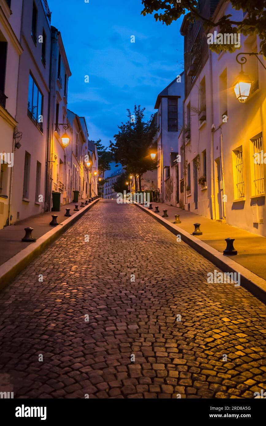 Atmospheric street in the popular 13th arrondissement, Paris, France ...