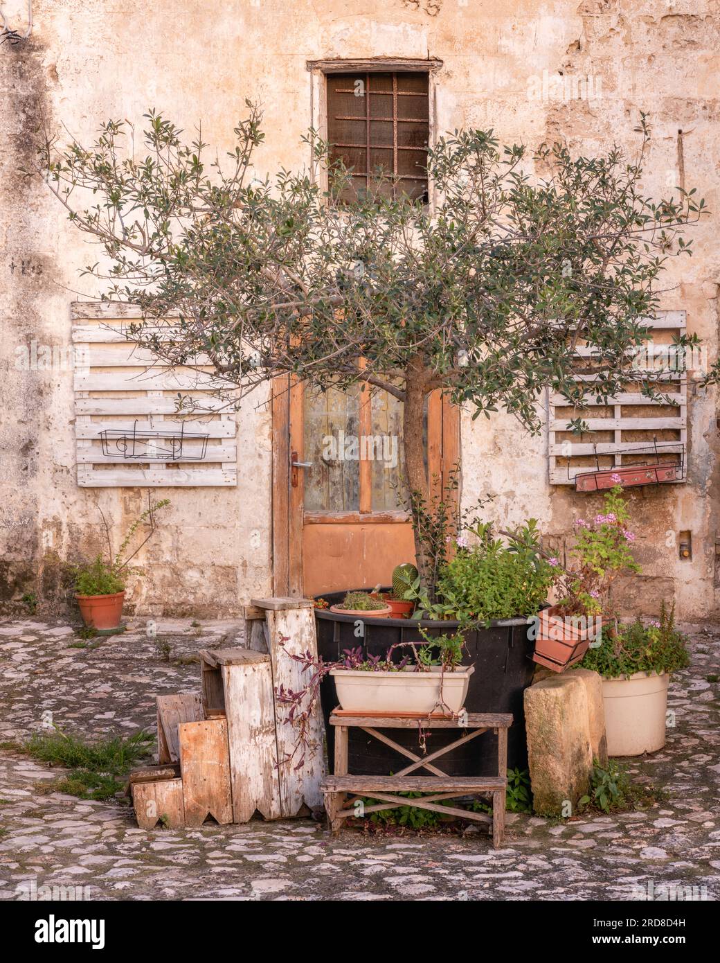 Charming residences hi-res stock photography and images - Alamy