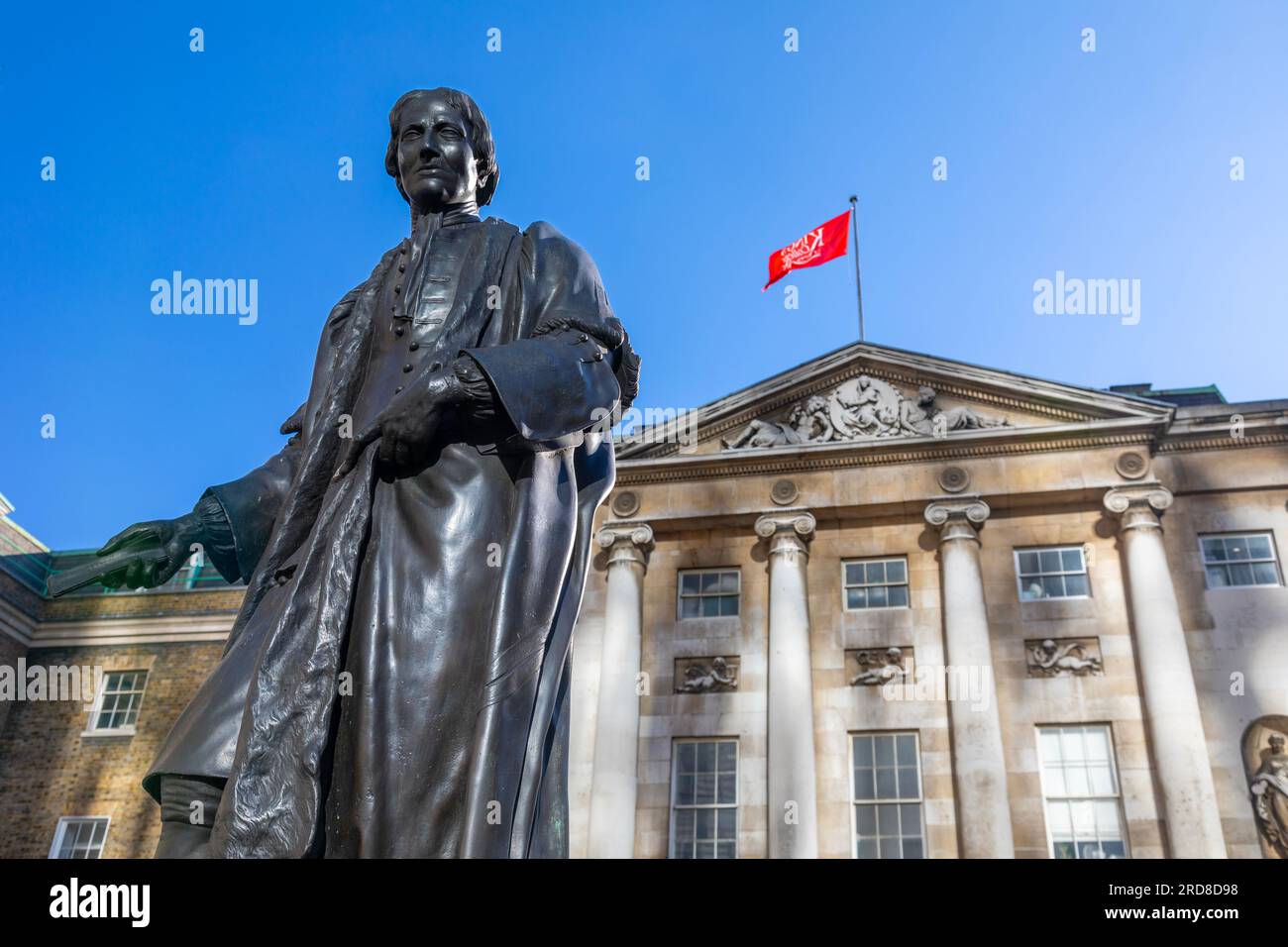 Statue of Thomas Guy, King's College, London, England, United Kingdom ...