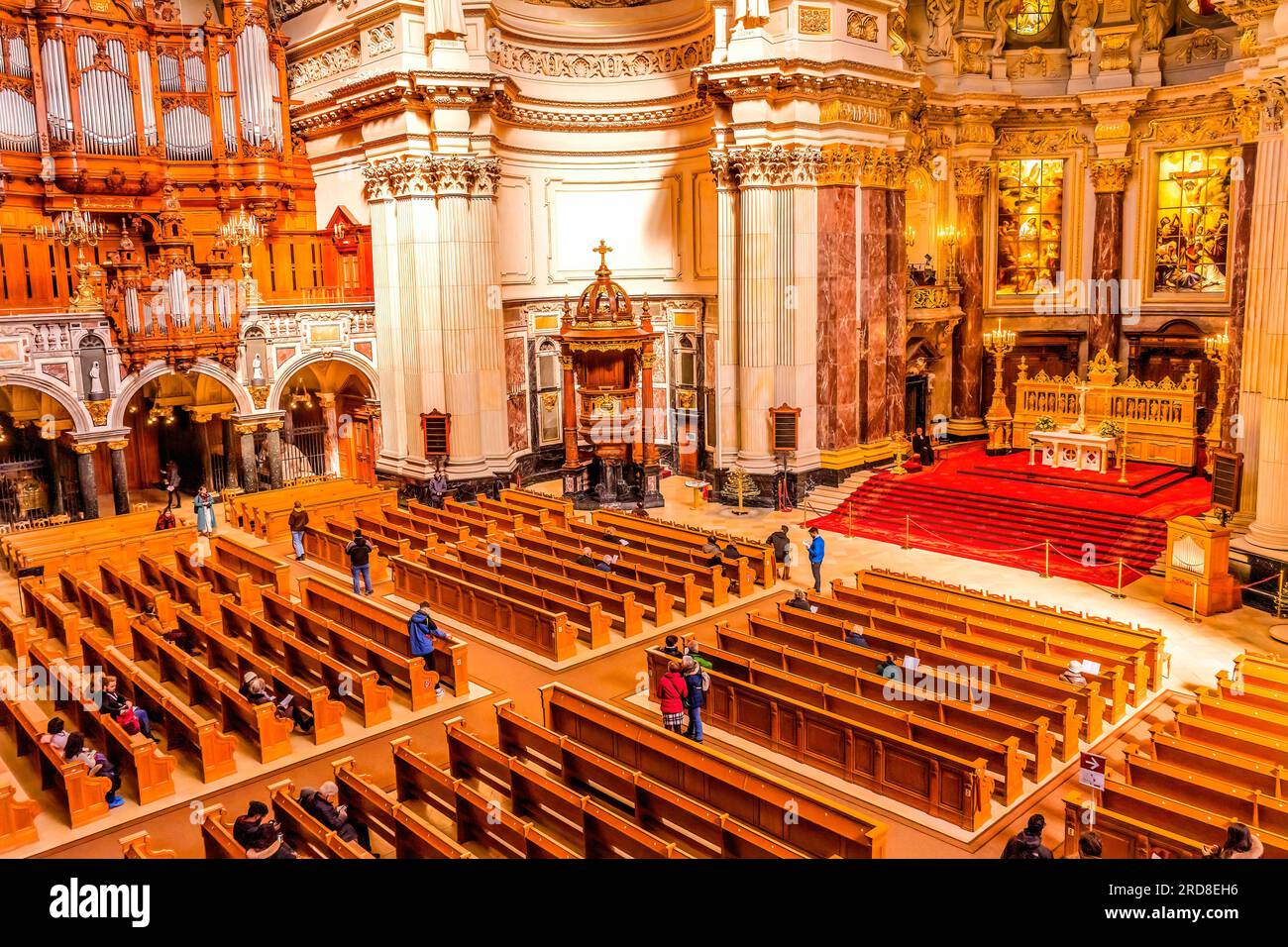 Basilica Worshipers Altar Organ Berlin Cathedral Berliner Dom Berlin ...