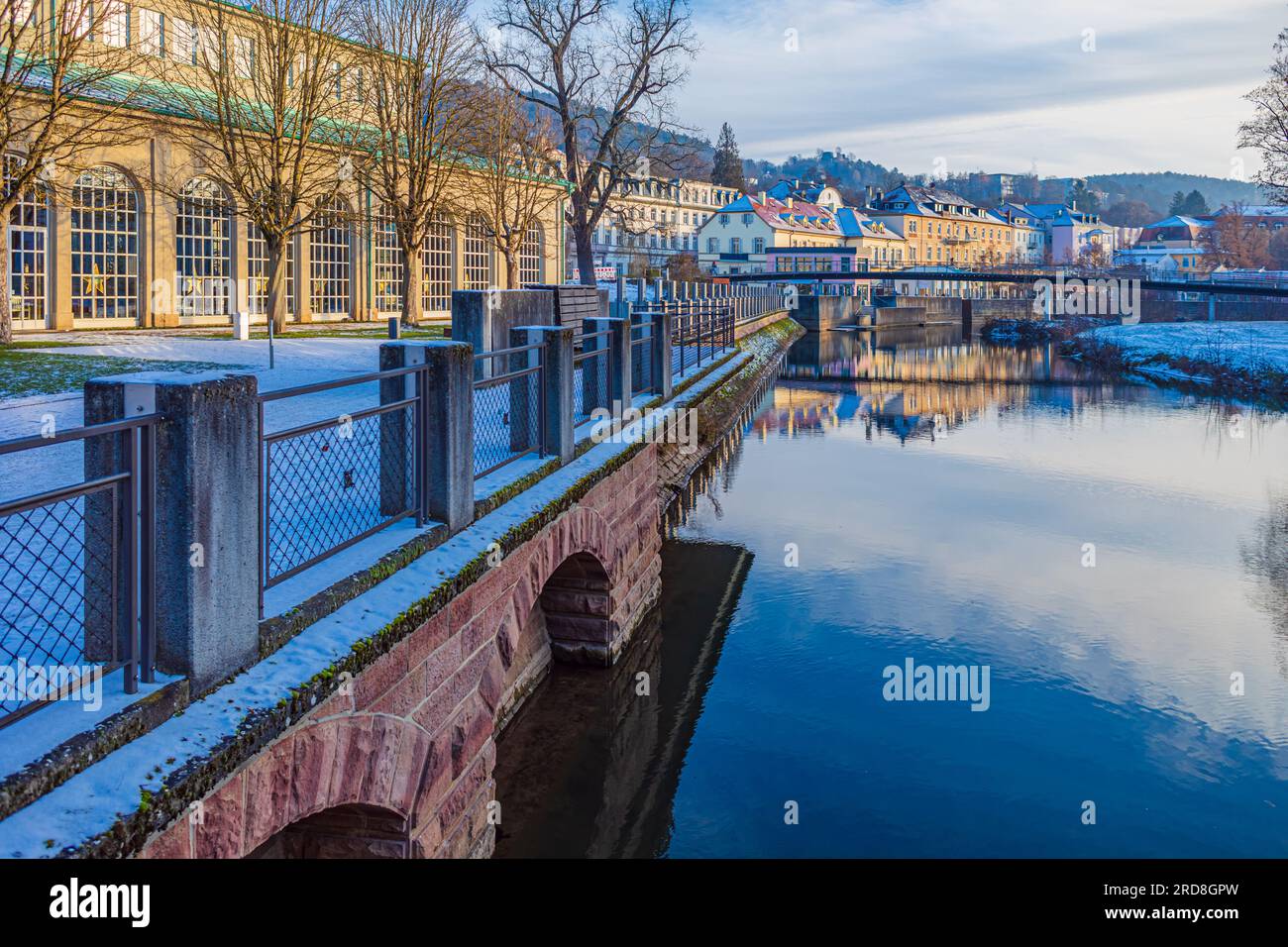 Saale River With View To Brunnen- Und Wandelhalle In Bad Kissingen. Bad ...