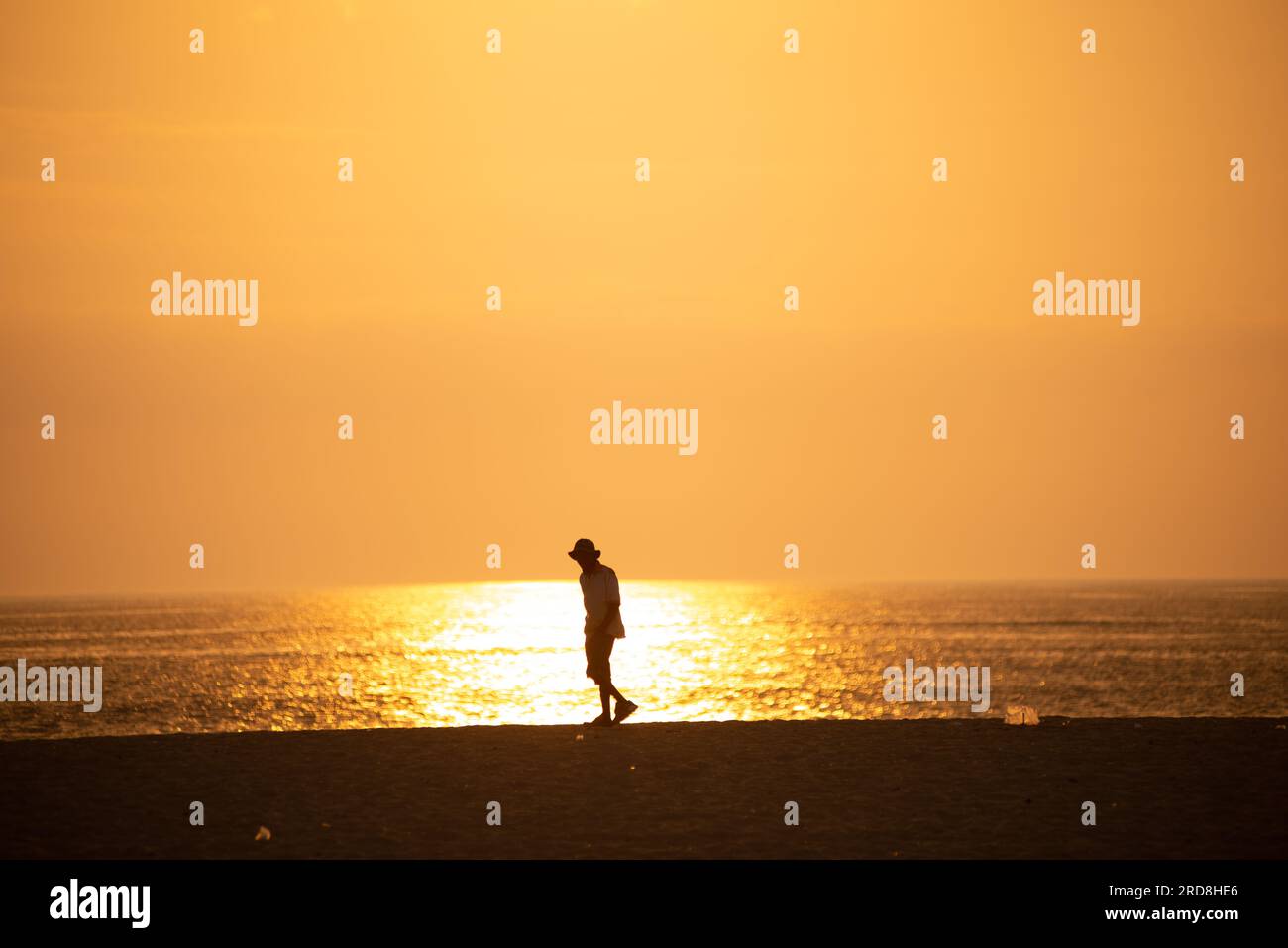 Luanda angola beach hi-res stock photography and images - Alamy
