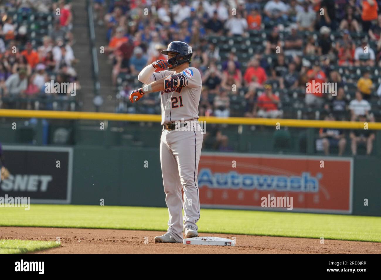 July 18 2023 Houston catcher Yanier Diaz (21) hits a double during the ...