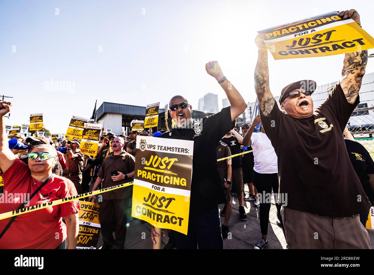 Los Angeles, USA. 19th July, 2023. UPS Teamster drivers local 396 hold ...