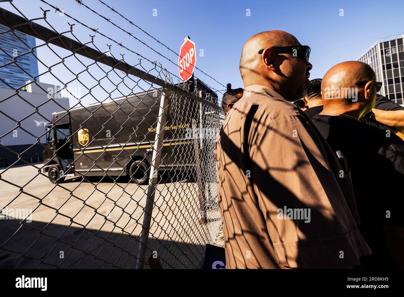Los Angeles, USA. 19th July, 2023. UPS Teamster drivers local 396 hold ...