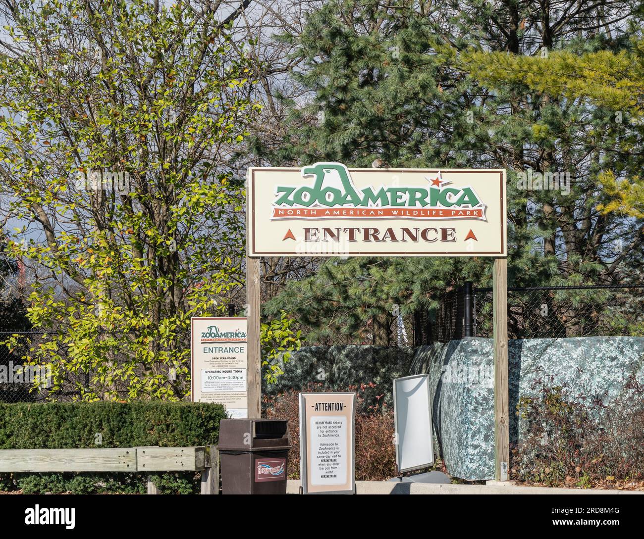 Hershey, Pennsylvania - November 17, 2022: Entrance sign to ZooAmerica ...