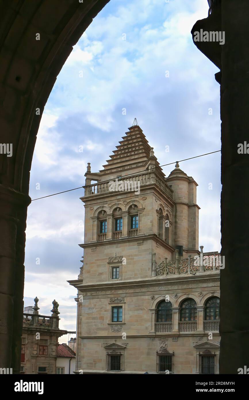 Treasure tower hi-res stock photography and images - Alamy