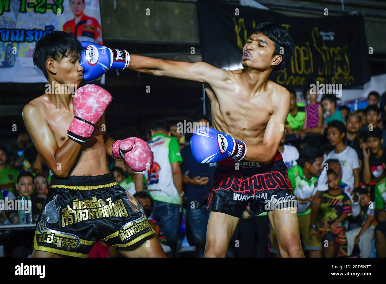 Bangkok, Thailand. 15th July, 2023. Boxers seen in action at Khlong ...