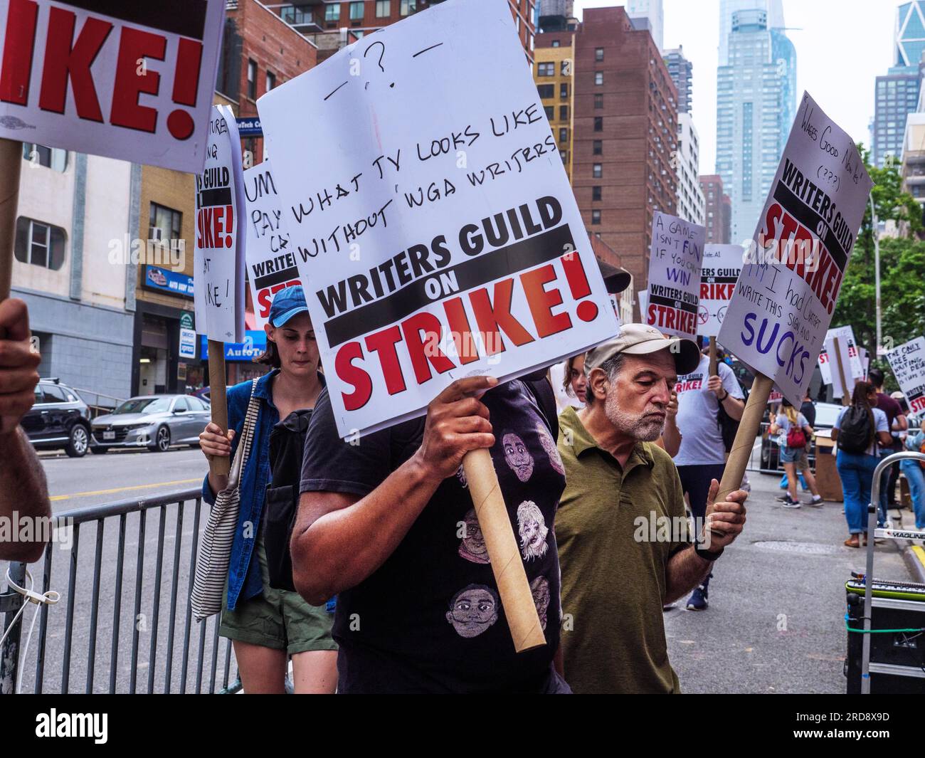 Picketlines hi-res stock photography and images - Alamy