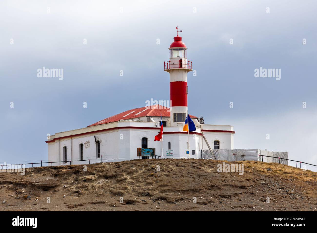 Faro Isla Magdalena, Maritime Signalling Lighthouse, Famous Penguin ...