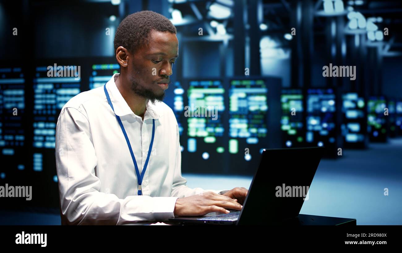 It Developer Repairing Server Hub Operational Issues Arising Due To High Cpu Usage Insufficient